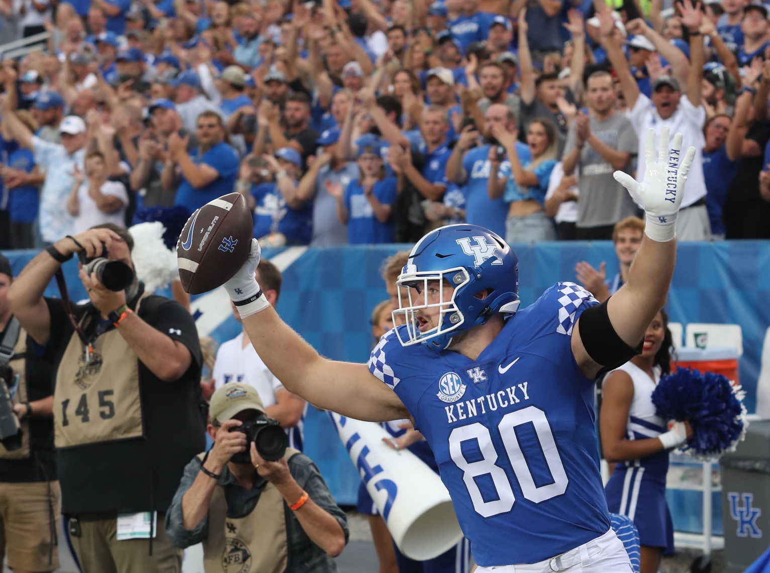 Tight End Brenden Bates Returning for Sixth Season at Kentucky - Sports ...
