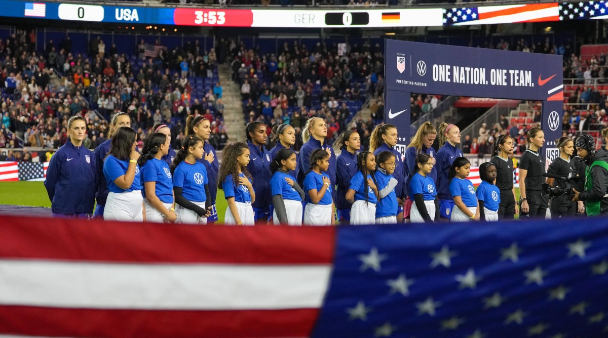 USWNT Unveils Roster for New Zealand Camp Without Smith, Rapinoe ...