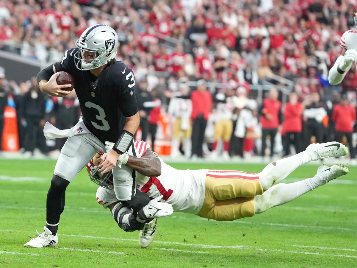 Las Vegas Raiders QB Jarrett Stidham showed glimpses of a dual-threat QB against the 49ers ...