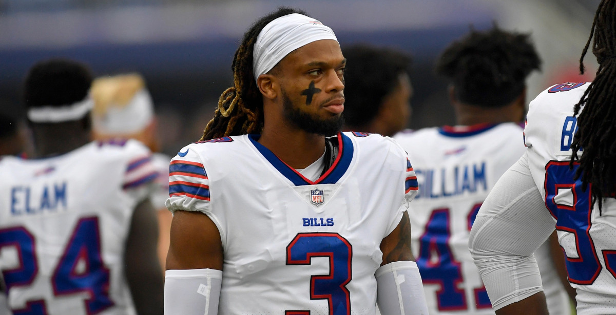 Denny Kellington, Former Syracuse Football Athletic Trainer, Credited With Saving Damar Hamlin's ...