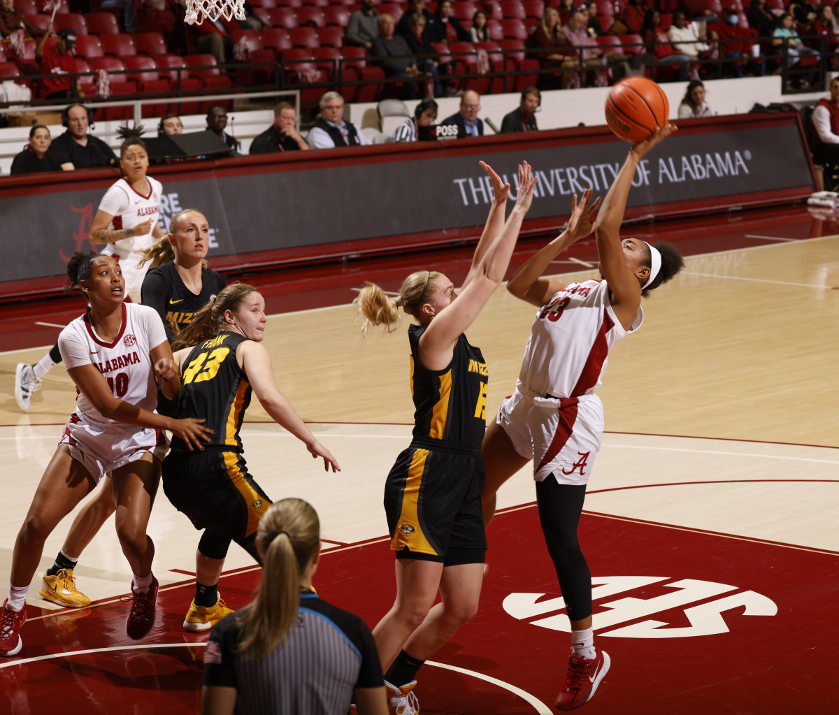 Alabama WBB Loses Heartbreaker to Missouri, 66-65 - Sports Illustrated ...