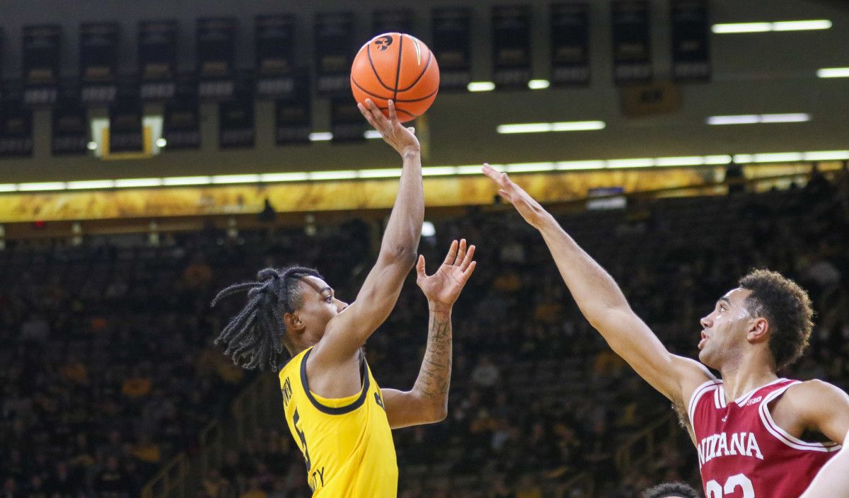 Dasonte Bowen Bulking Up for Year 2 - Sports Illustrated Iowa Hawkeyes ...