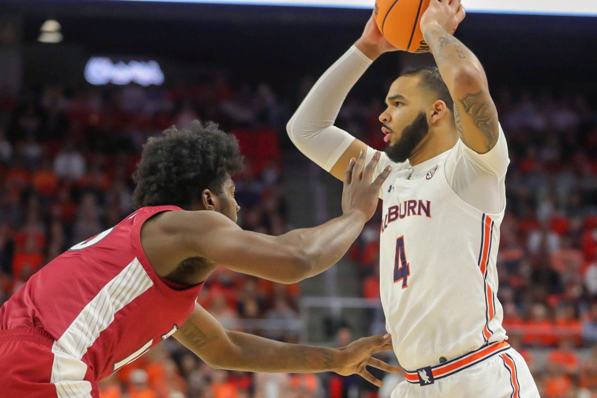 Halftime takeaways: Auburn basketball in close fight with Ole Miss ...