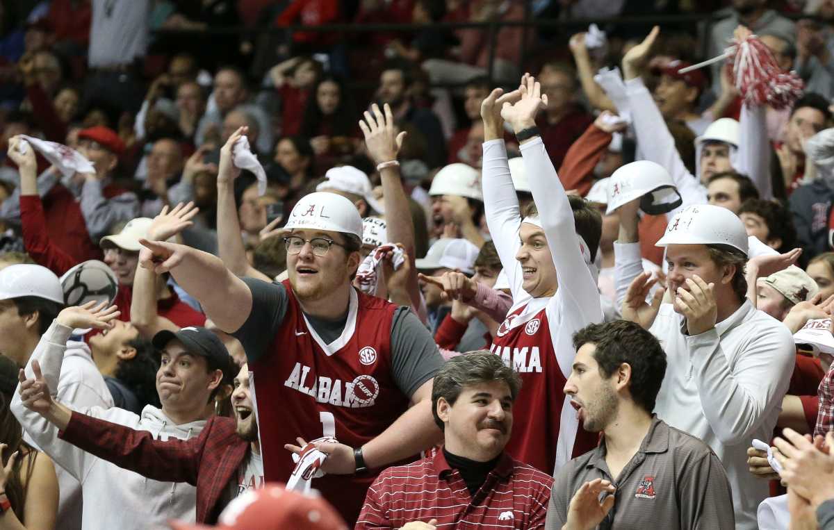 BamaCentral Courtside: No. 7 Alabama Basketball 78, Kentucky 52 - Sports Illustrated Alabama ...