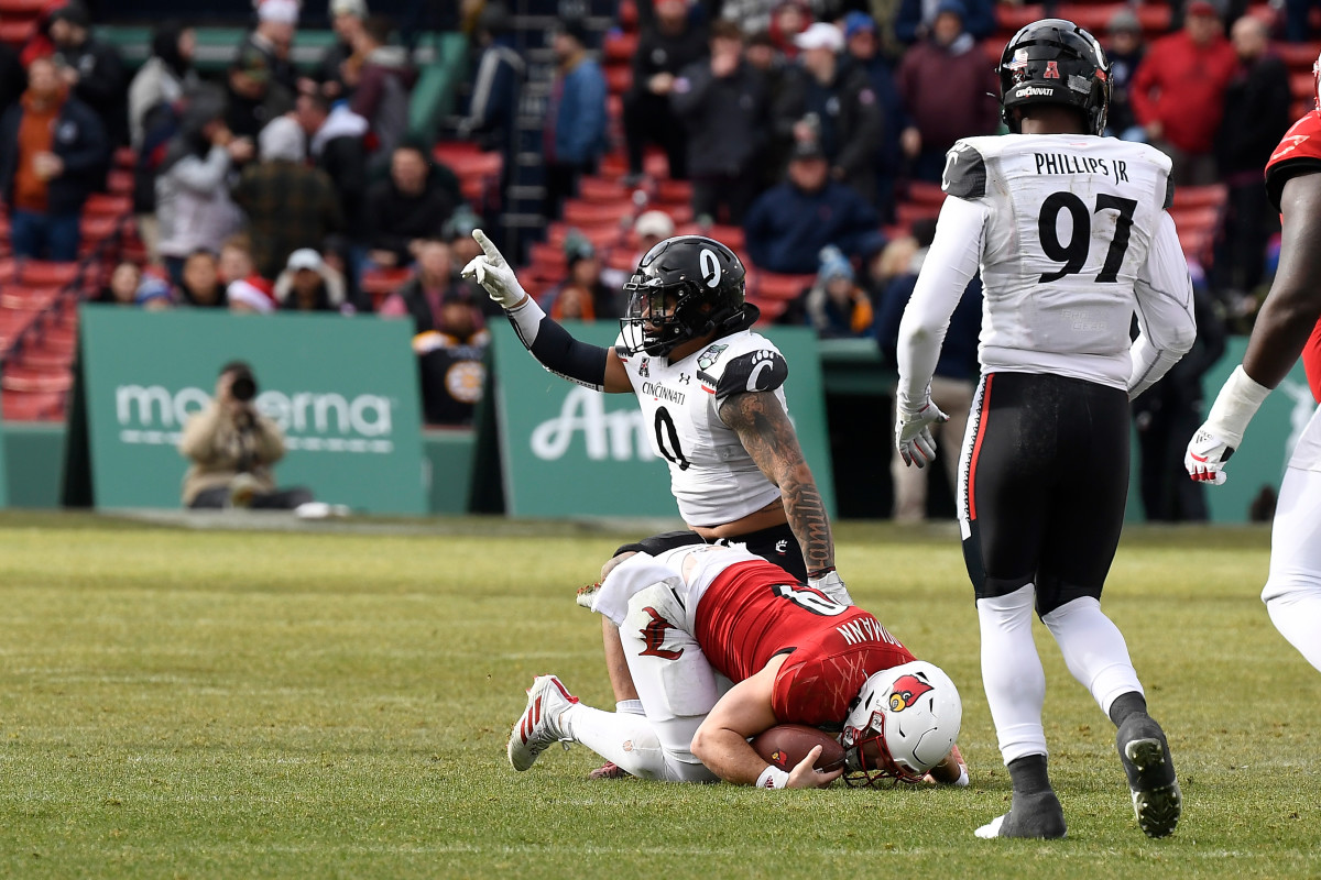 Former Cincinnati Bearcats Linebacker Ivan Pace Jr. Leads Vikings in ...