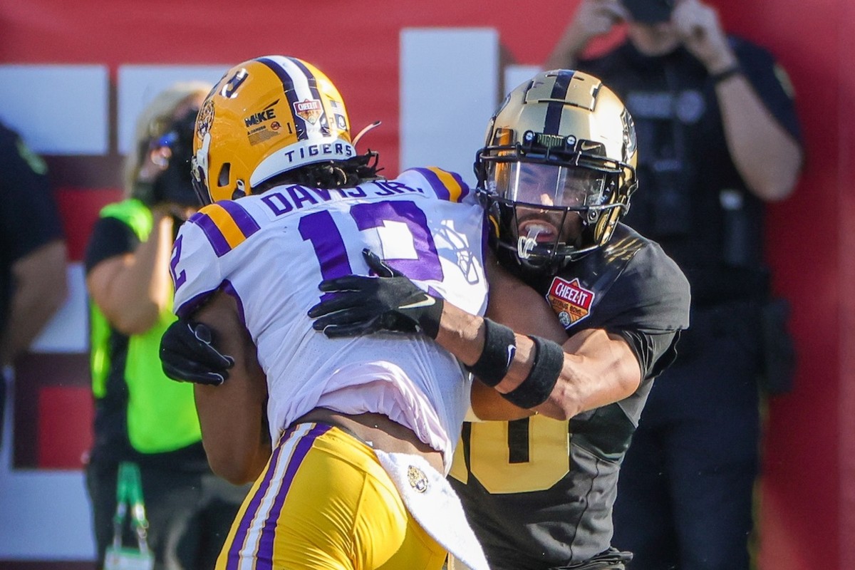 LSU Transfer RB Derrick Davis Visits Pitt Panthers - Sports Illustrated ...