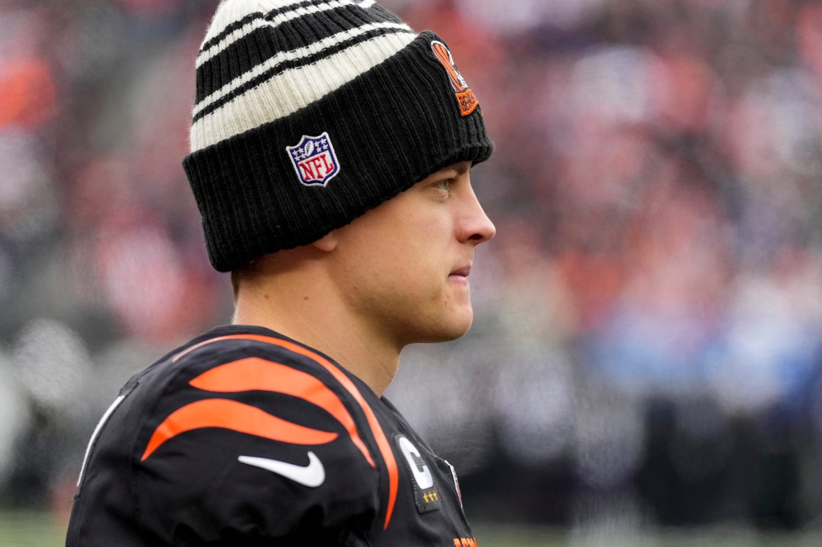 Look: Cincinnati Bengals Quarterback Joe Burrow Rocks Stylish Pink ...