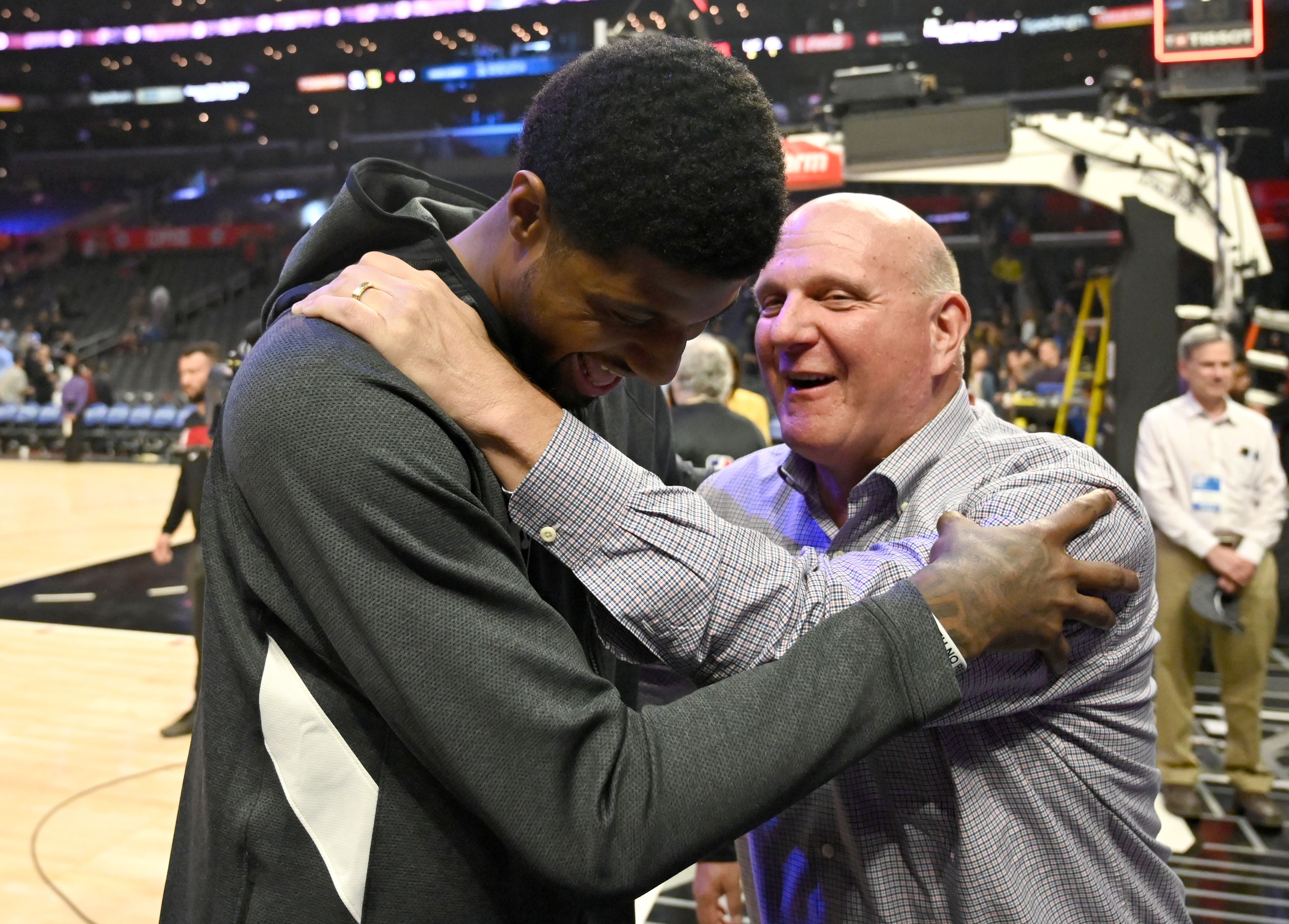 BREAKING: Paul George's Final Injury Status For Hawks-Clippers Game - Fastbreak on FanNation