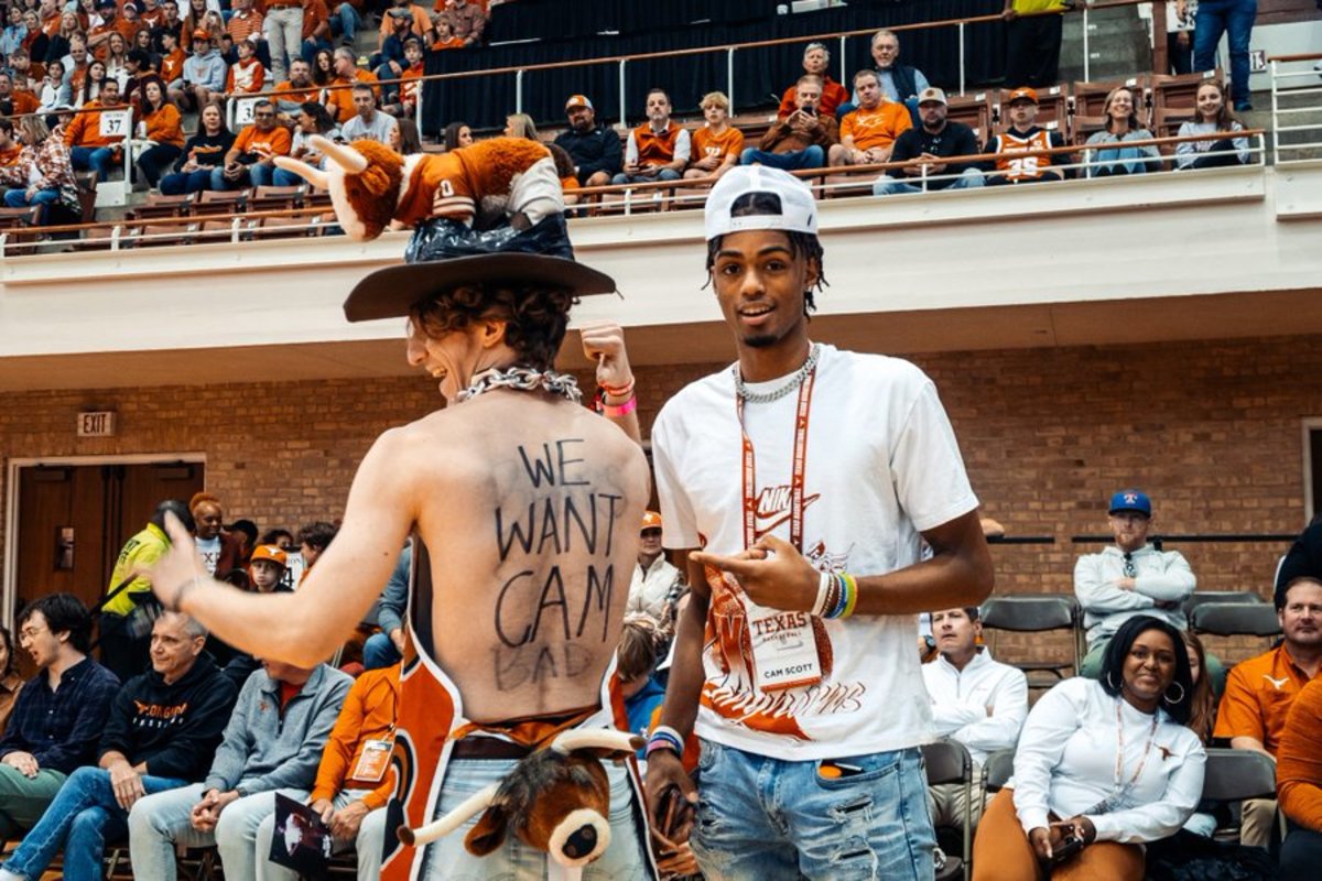 Cam Scott Watches South Carolina Basketball Lose To Tennessee ...