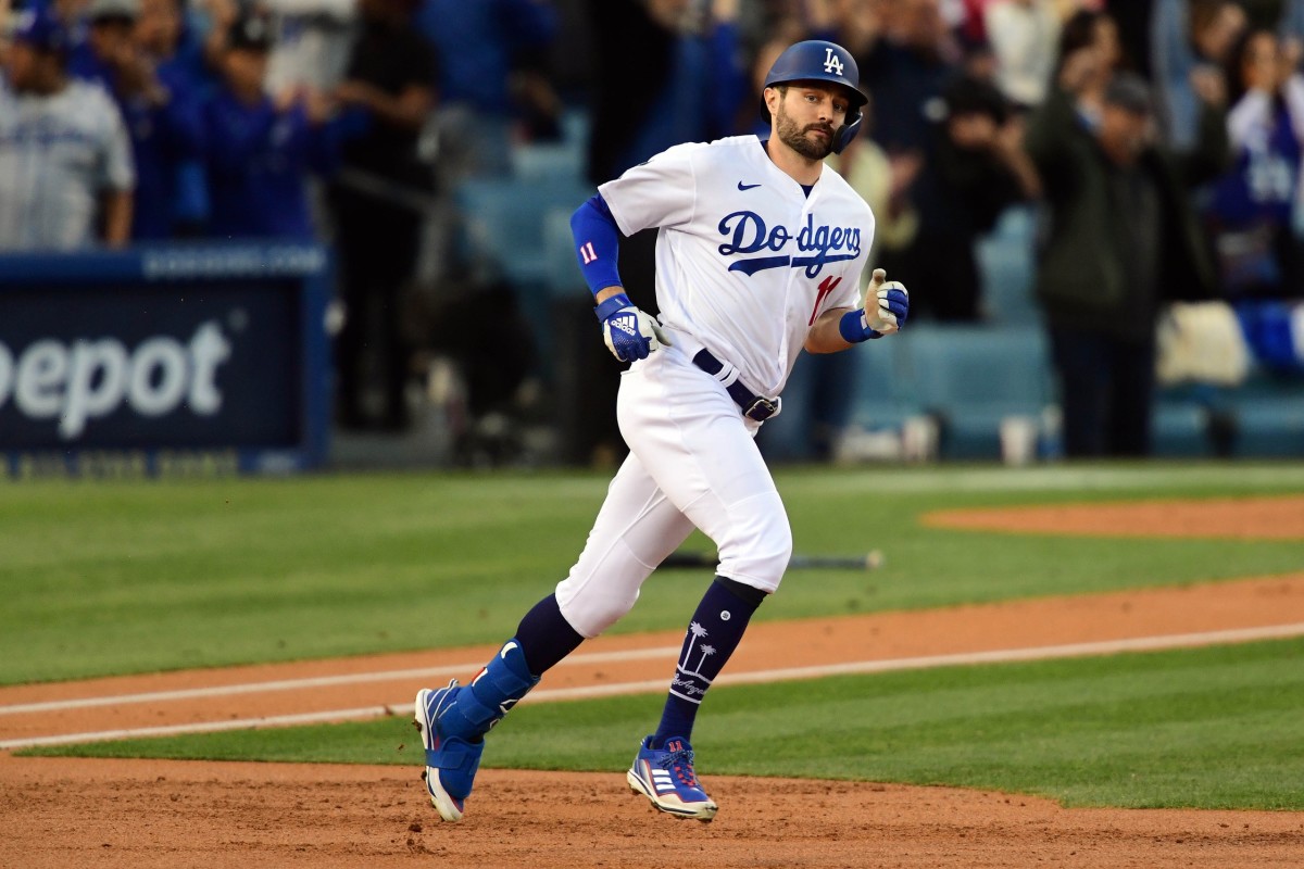 Former Dodger Outfielder Signs Free Agent Deal With Mariners - Inside ...