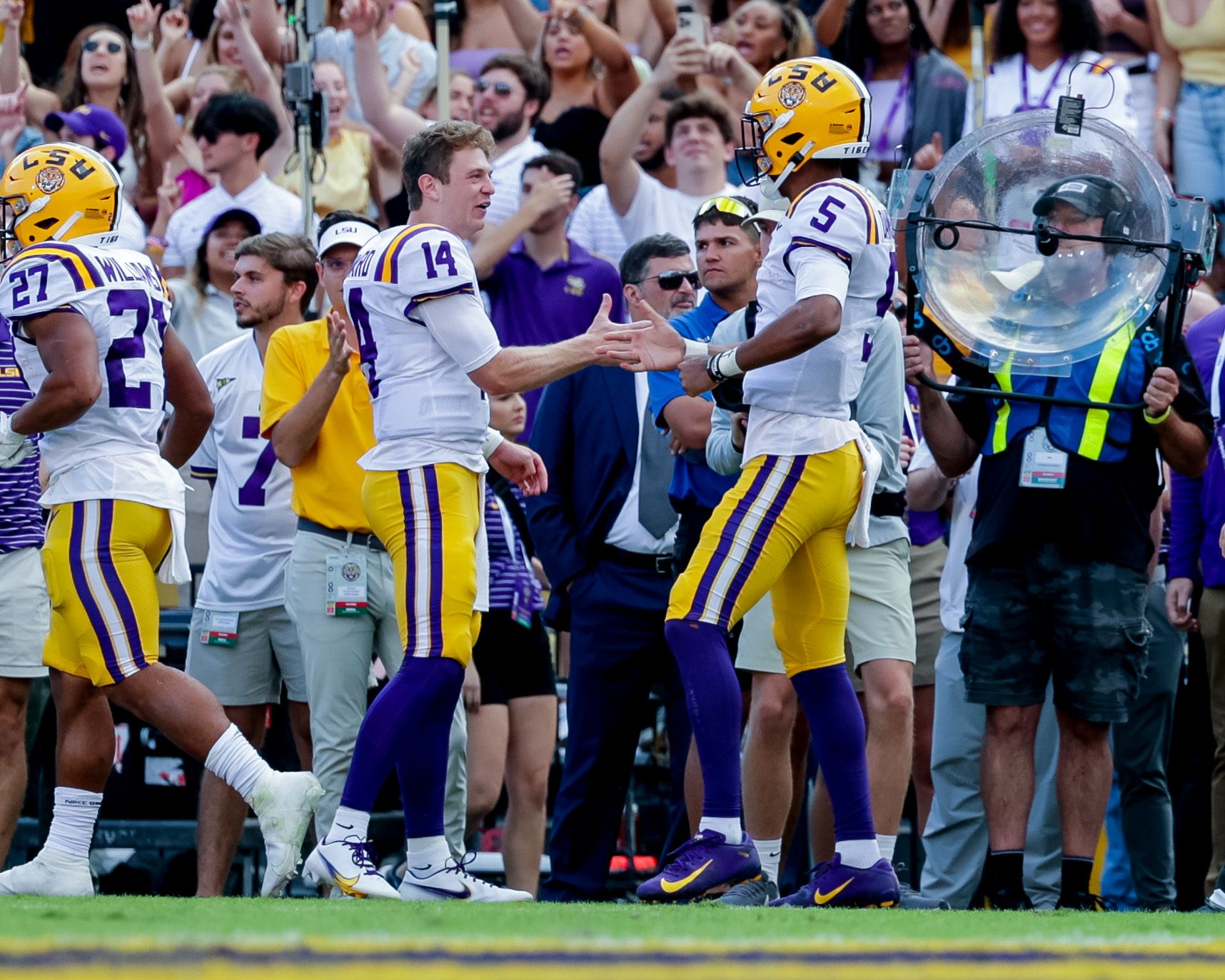 What the Departure of QB Walker Howard Means for LSU - Sports ...