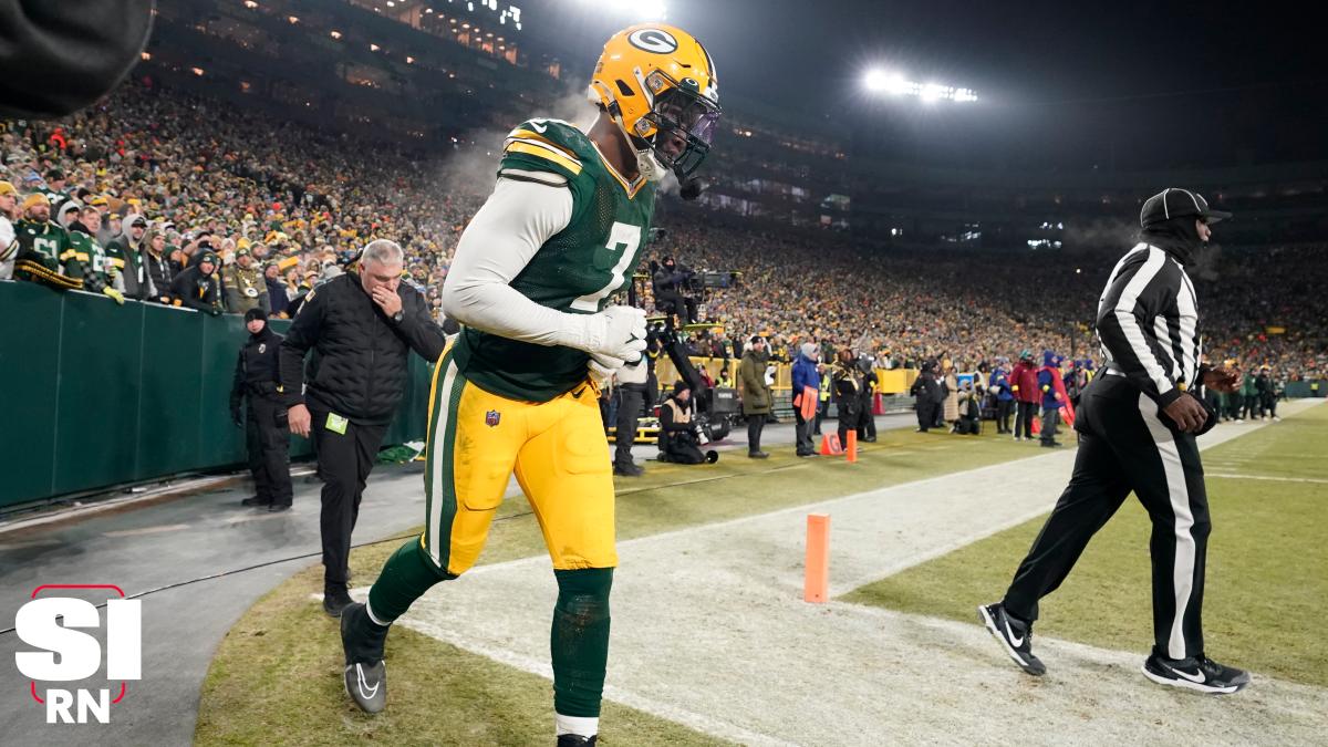 Packers' Quay Walker Issues Apology After Shoving Lions' Physician ...