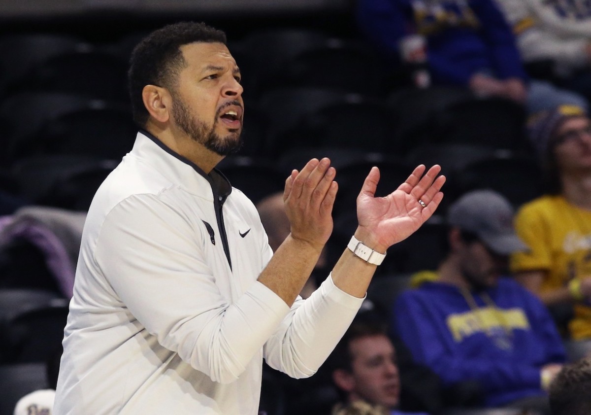 After Five Years, Pitt HC Jeff Capel Finds Footing in New Neighborho ...