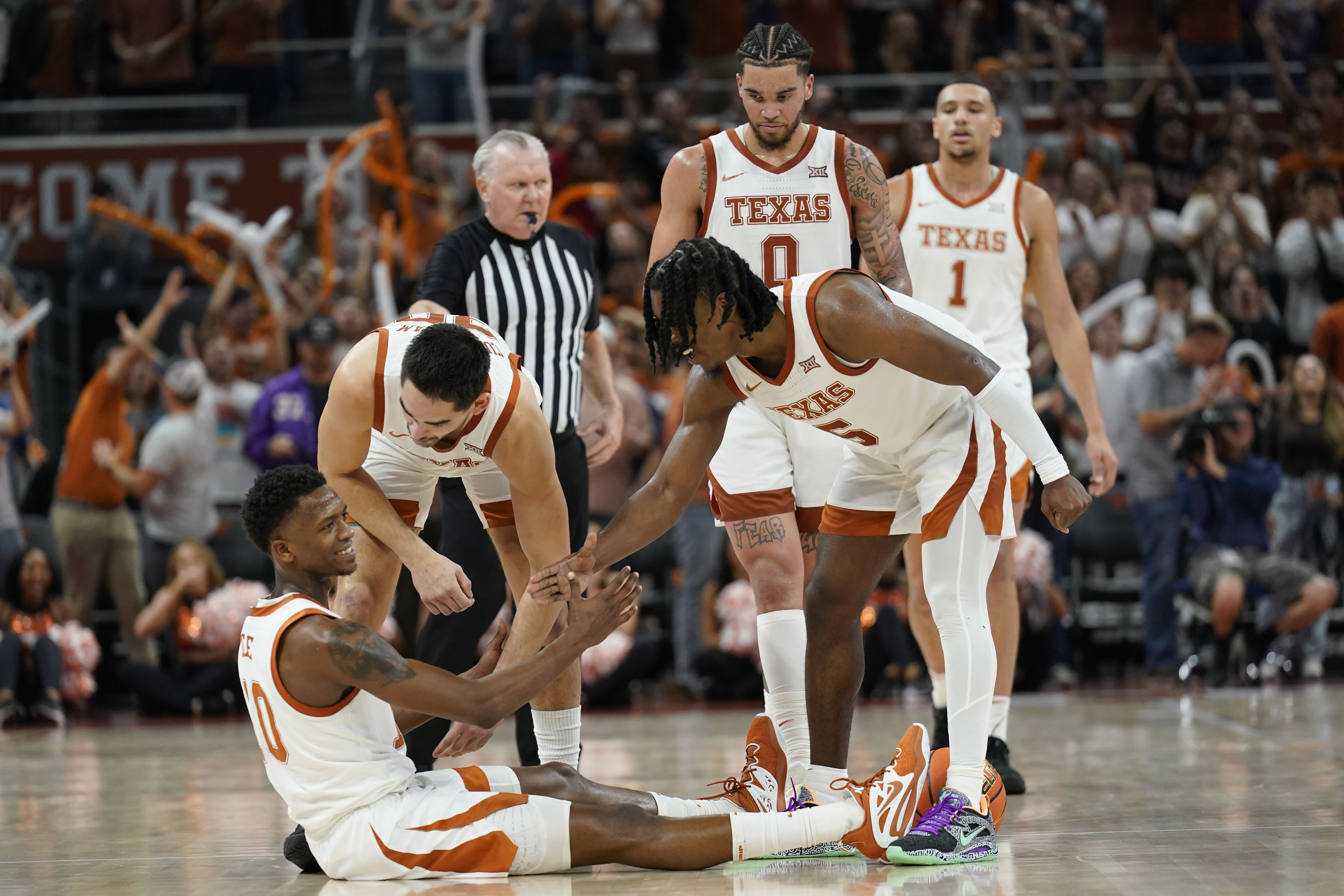 Texas Longhorns Rise in AP Top 25 After Back-to-Back Comeback Wins ...