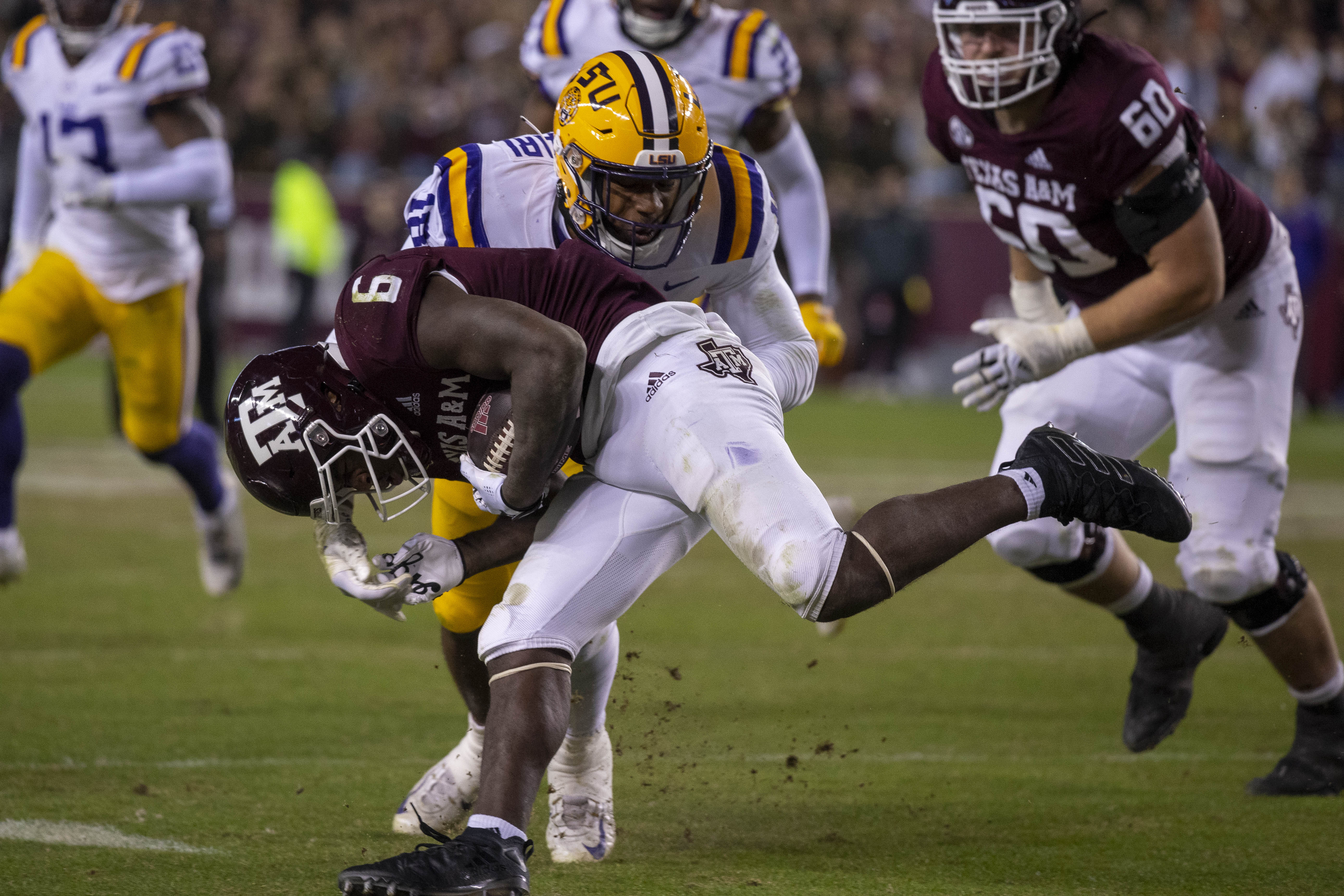 LSU DE Zavier Carter Enters NCAA Transfer Portal - Sports Illustrated LSU Tigers News, Analysis ...