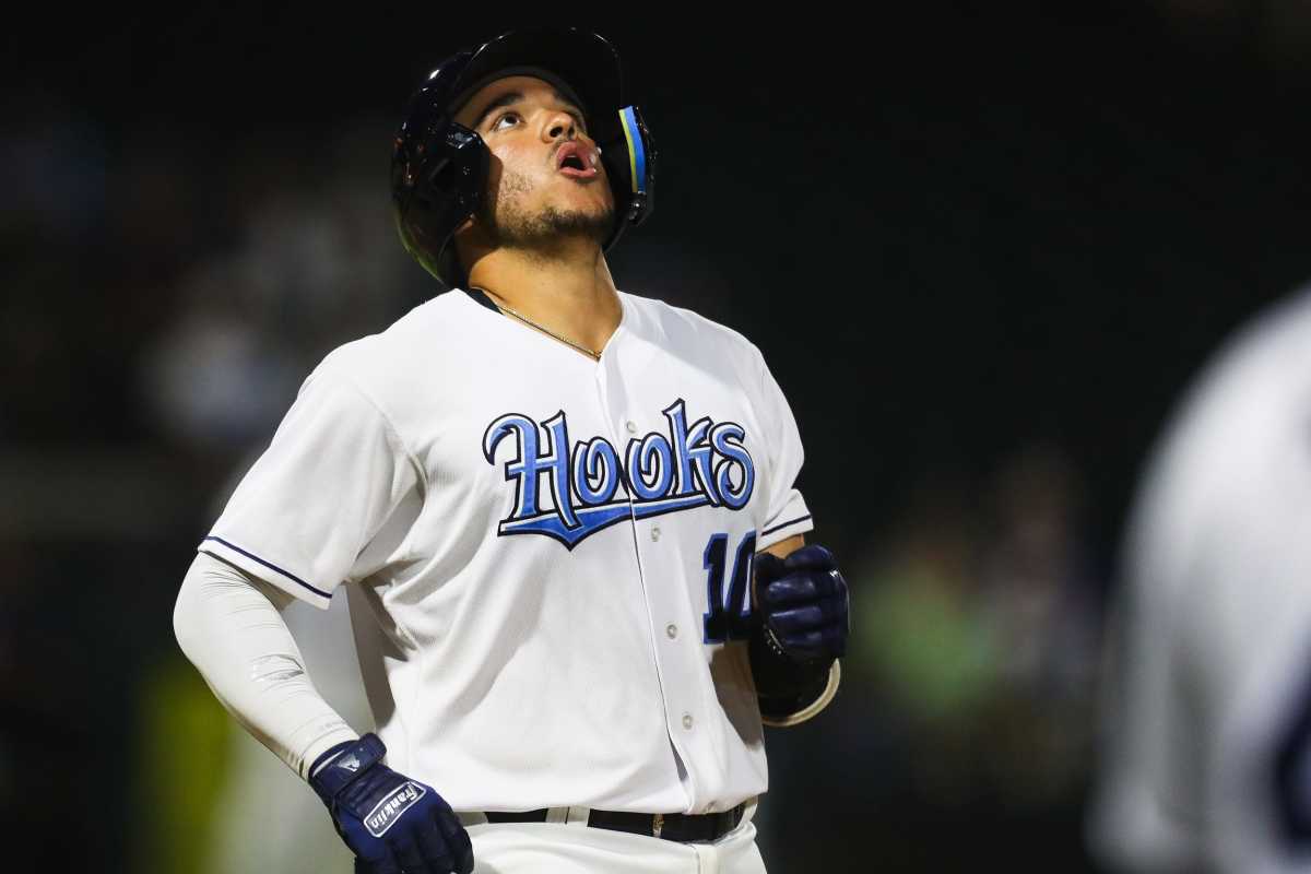 The Houston Astros Still Searching To Find Catcher - Sports Illustrated ...