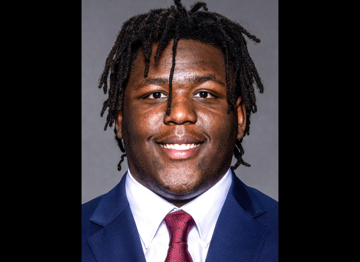 Official: Oklahoma Offensive Lineman Enters Transfer Portal - Sports ...