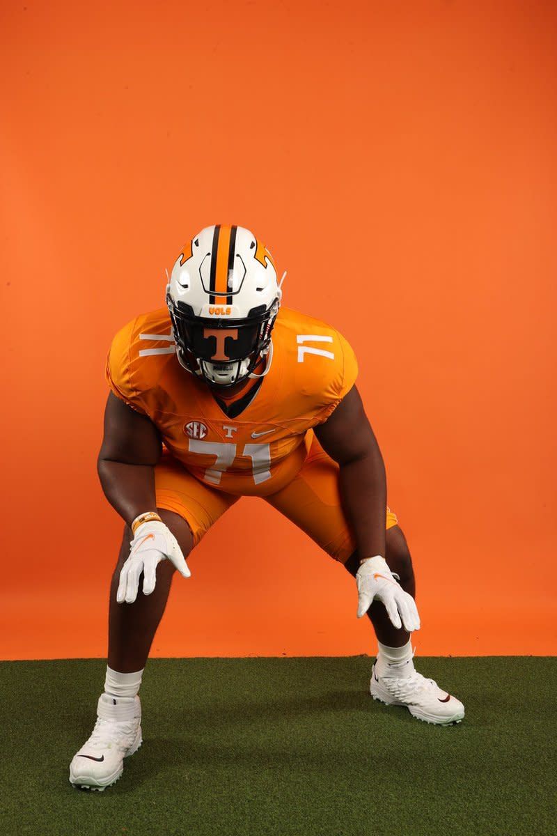 Daniel Calhoun Narrows Recruitment, Includes Tennessee Football ...