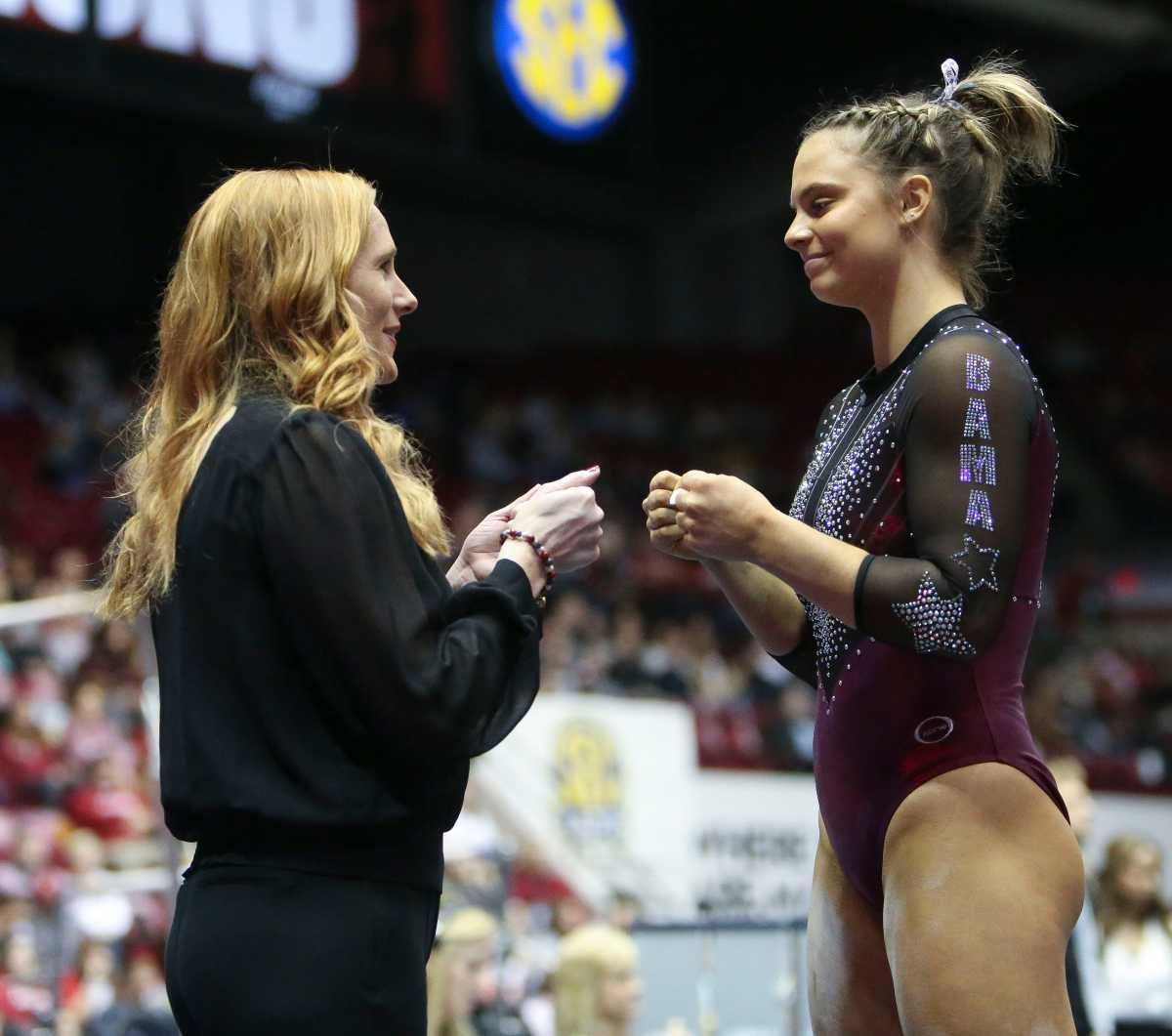 How Alabama Gymnasts Work Through Pressure - Sports Illustrated Alabama ...