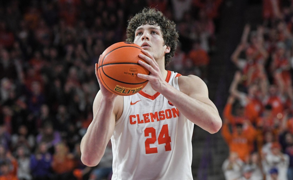ACC-Leading Clemson Tigers Go for Sweep of Georgia Tech - Sports ...