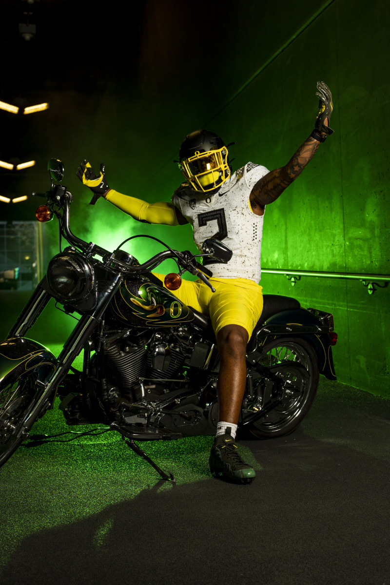 Linebacker Dylan Williams Breaks Down Oregon Football Visit, Decision ...