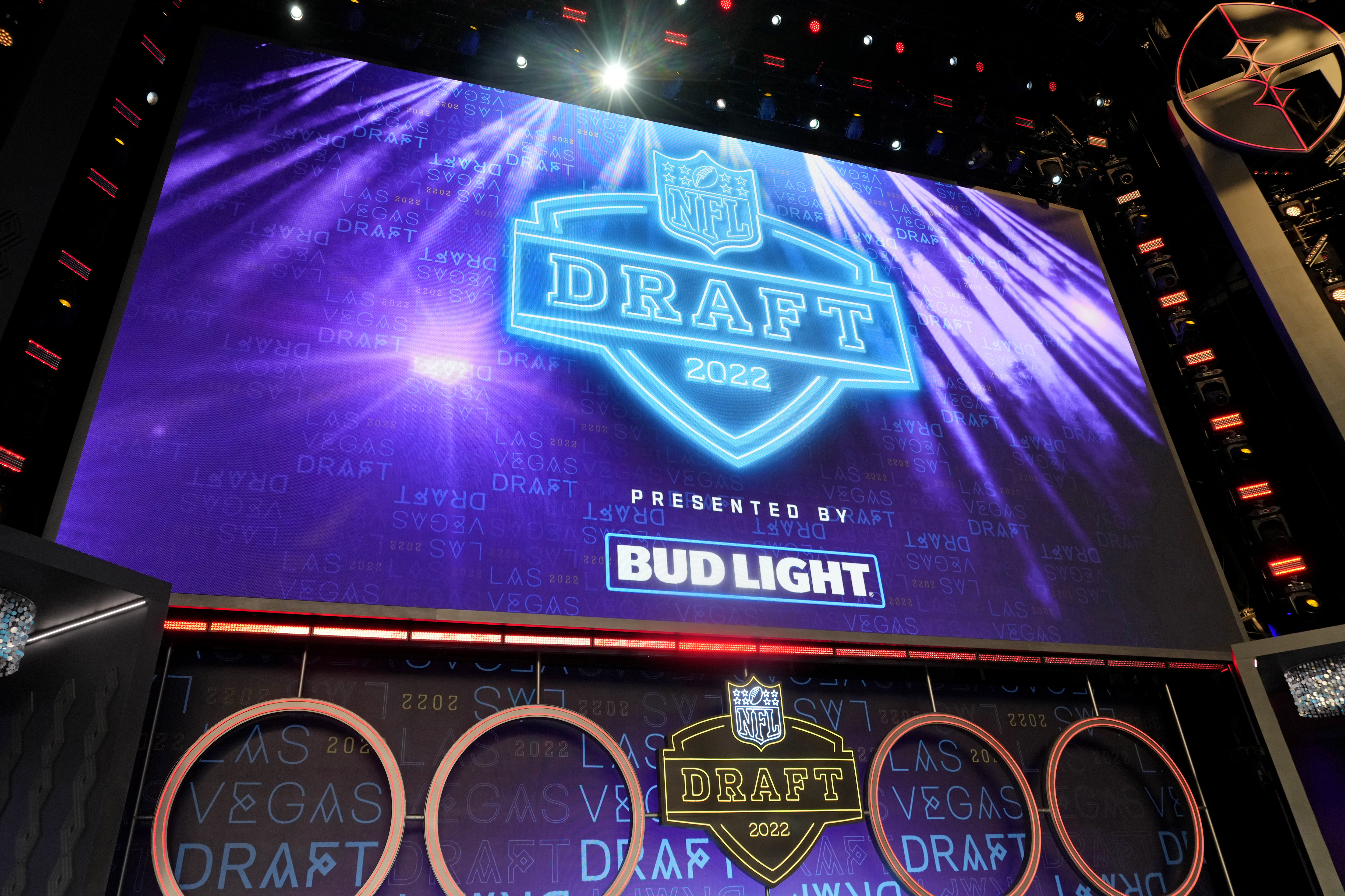 2023 NFL Mock Draft: Quarterbacks are flying off the board in the first ...