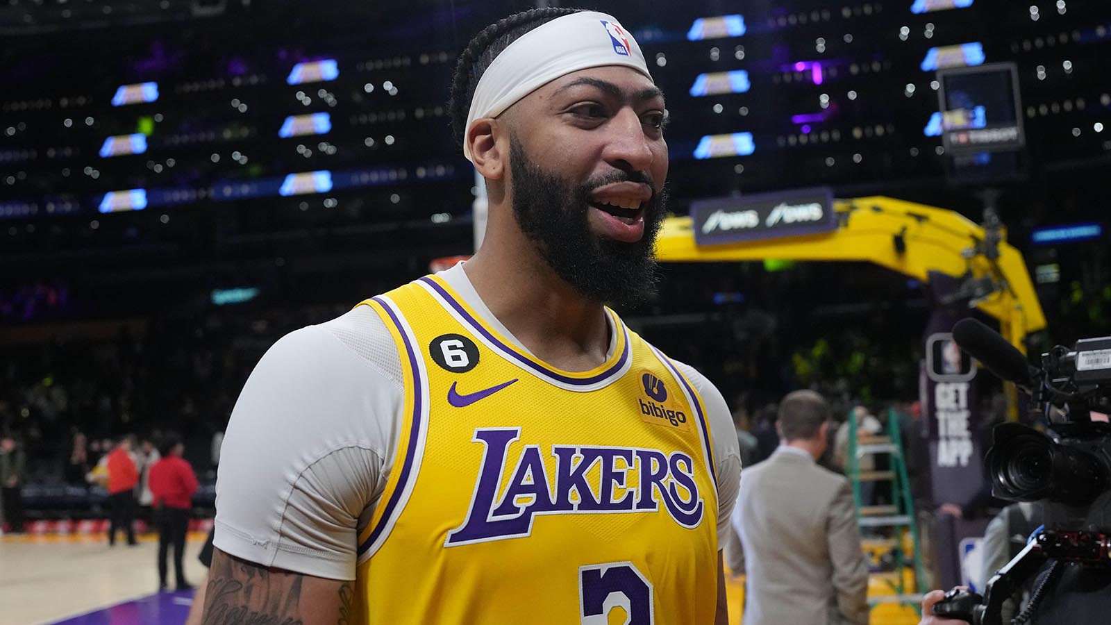 Anthony Davis return takes pressure off LeBron, Lakers - Sports Illustrated