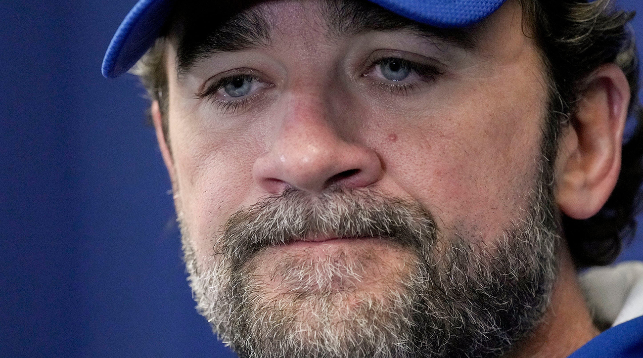 Jeff Saturday: Colts Fans Start Petition to Keep Team From Promoting ...