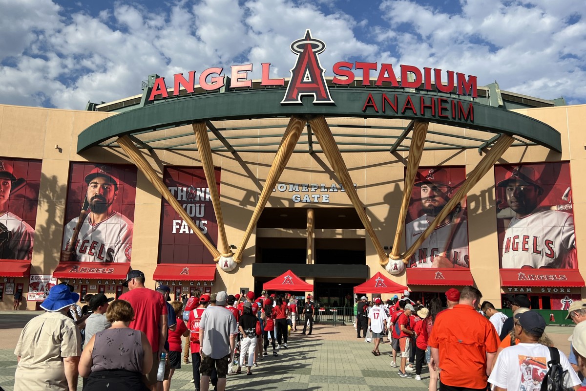 Angels Fans React to Retro Anaheim Design Hat on Twitter - Los Angeles ...