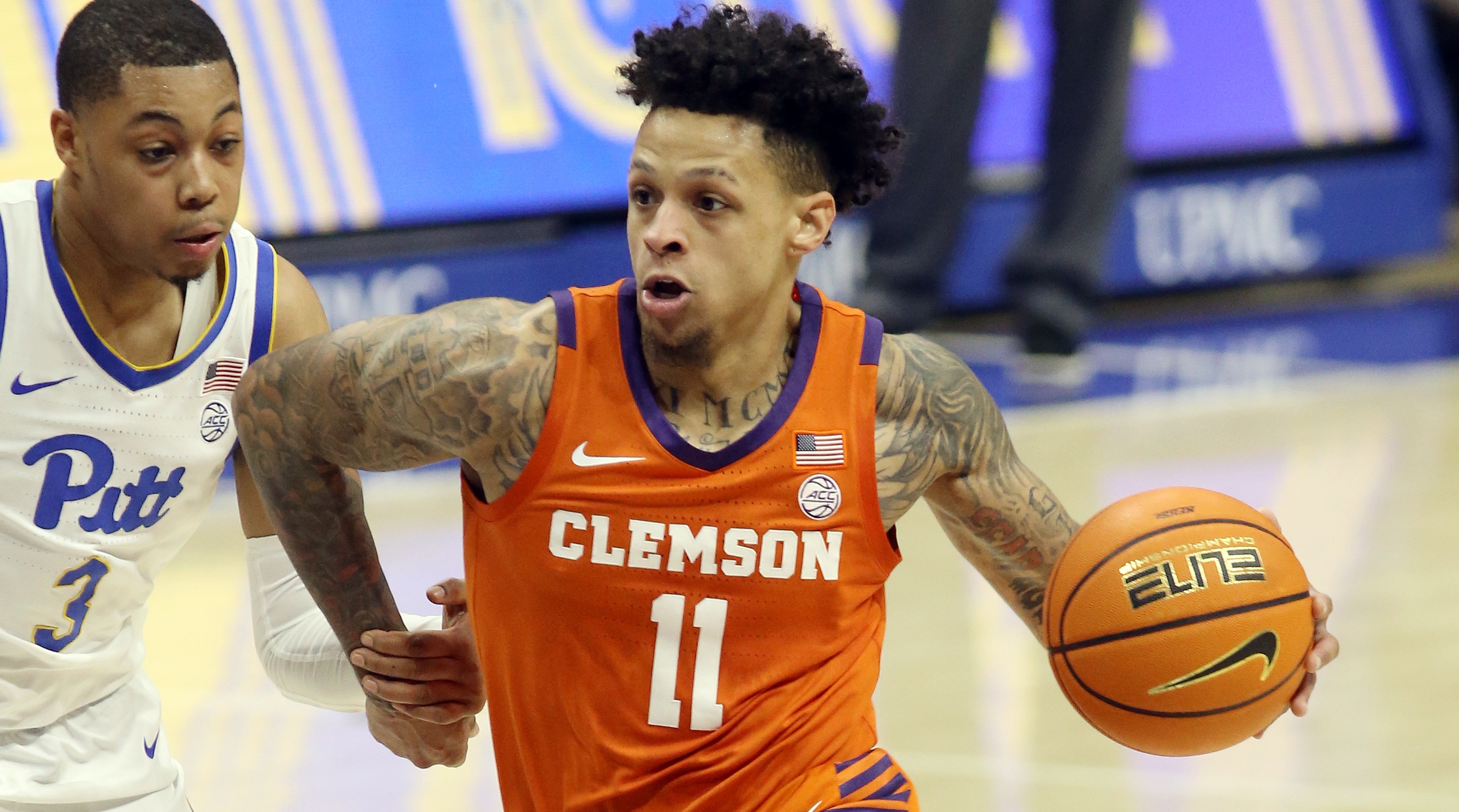 Clemson’s Brevin Galloway Details NSFW Medical Emergency in Viral ...