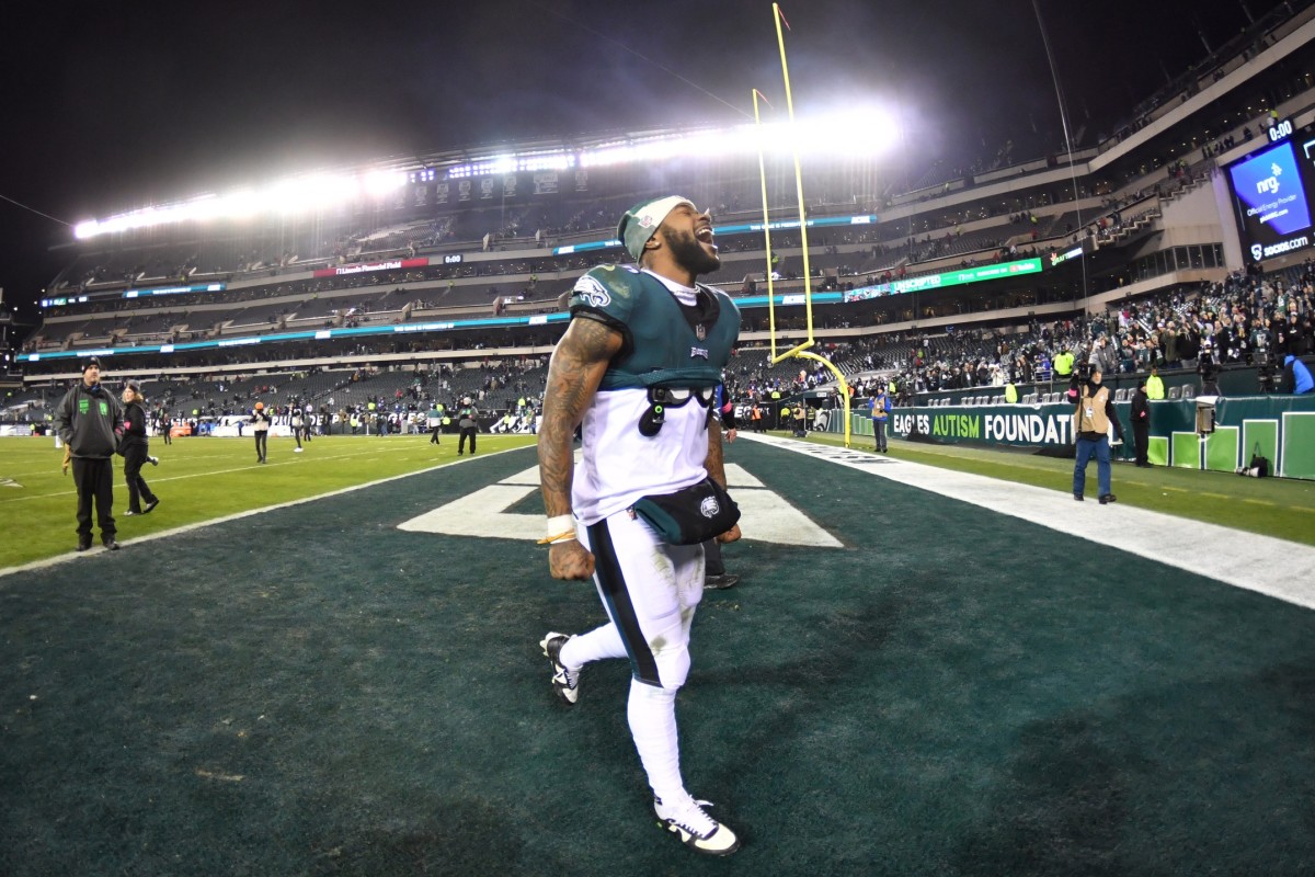 A Signature Season Meets a Critical Point for Miles Sanders - Sports ...