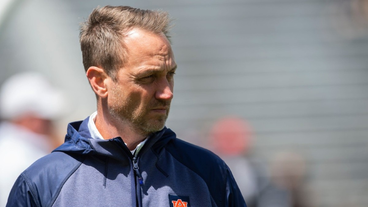 Report: Florida Hiring Former Auburn OC Eric Kiesau as Analyst - Sports ...