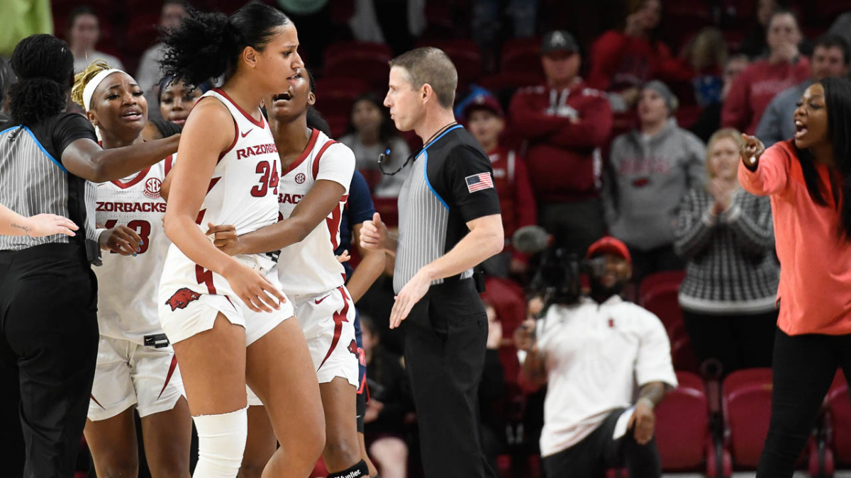 Razorbacks blow opportunity they can't get back, falling to Ole Miss in ...
