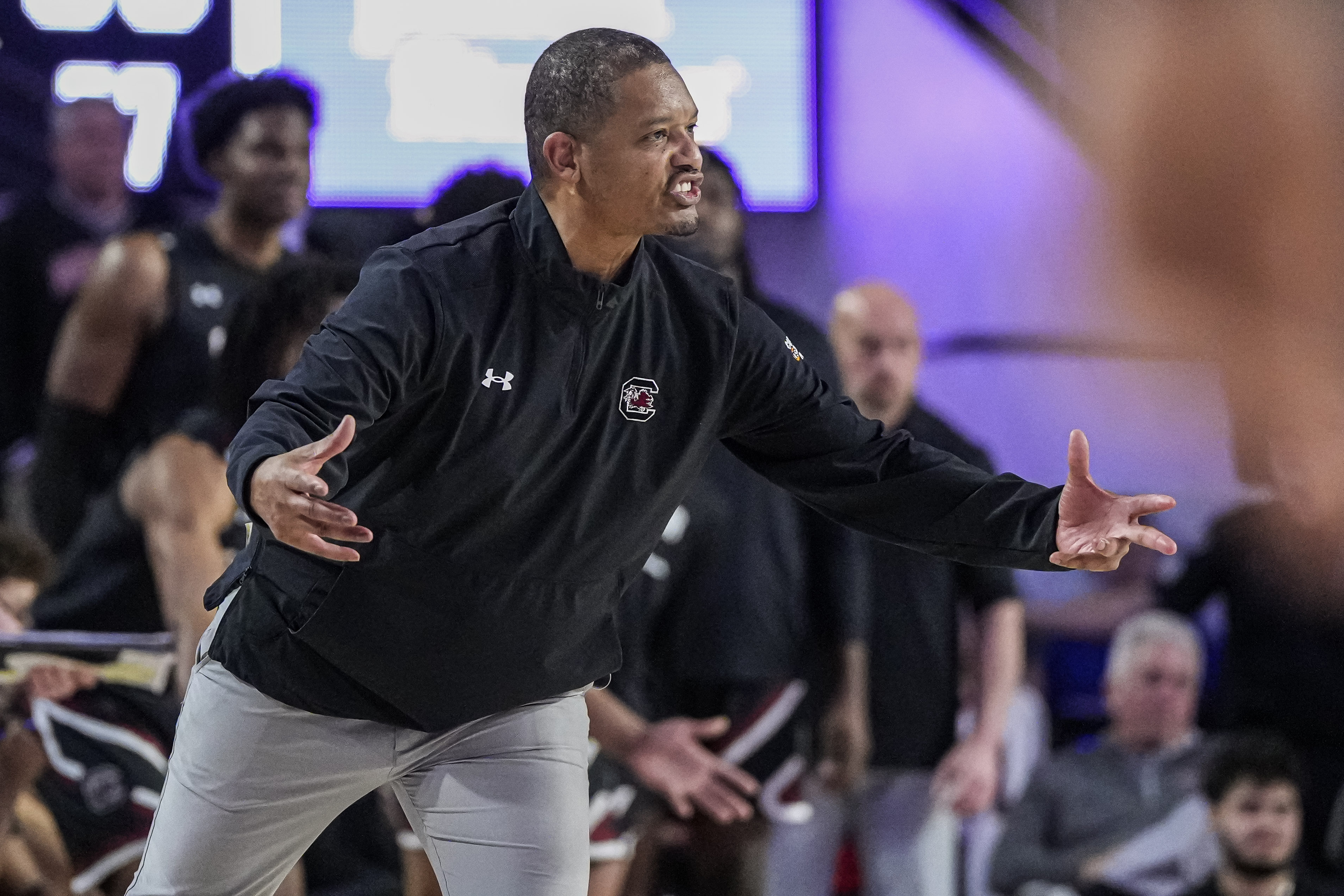 South Carolina Gamecocks Take On Mississippi State Basketball - Sports ...