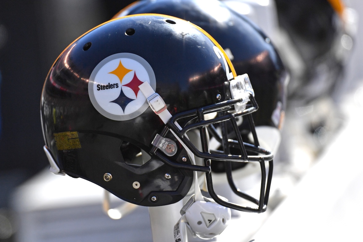 Former Steelers RB Sidney Thorton Passes Away - Sports Illustrated ...