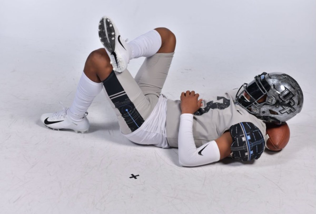 KJ Lacey Schedules Visit To Tennessee Football - Sports Illustrated ...