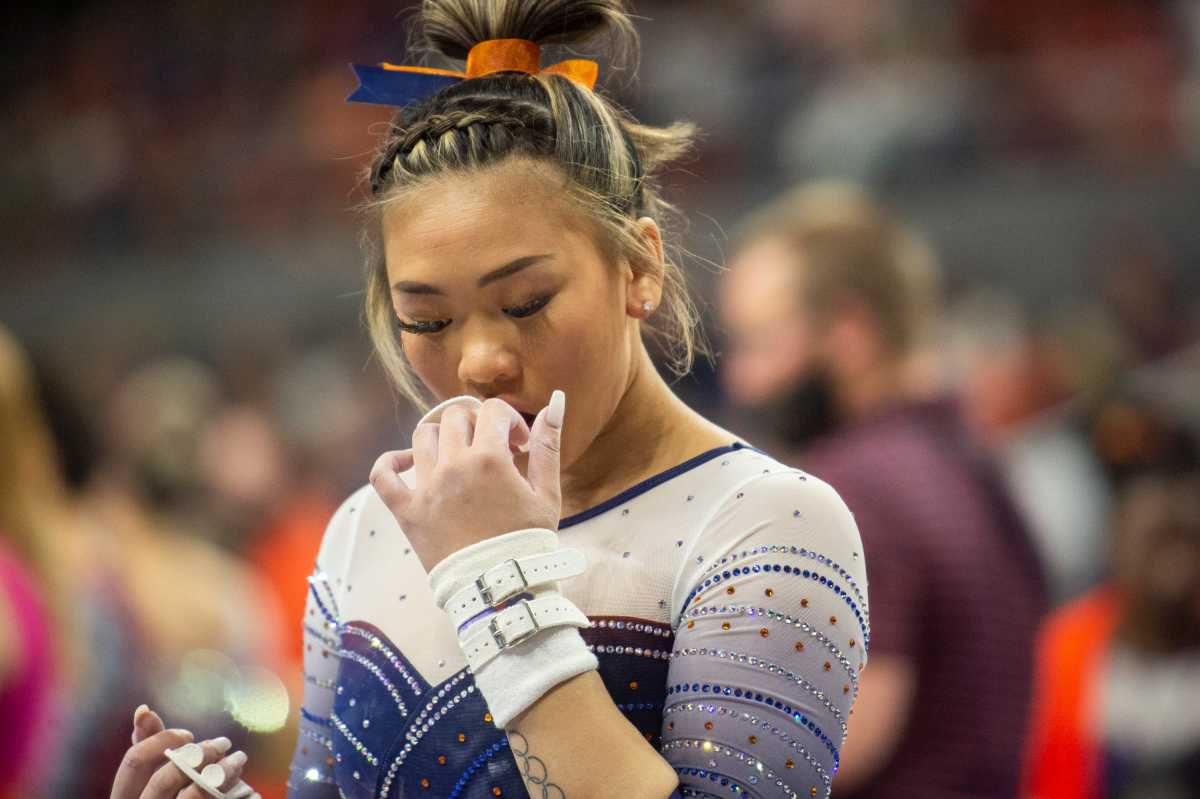 Sellout Crowd Sets Stage for Massive Rivalry Showdown Between Alabama ...