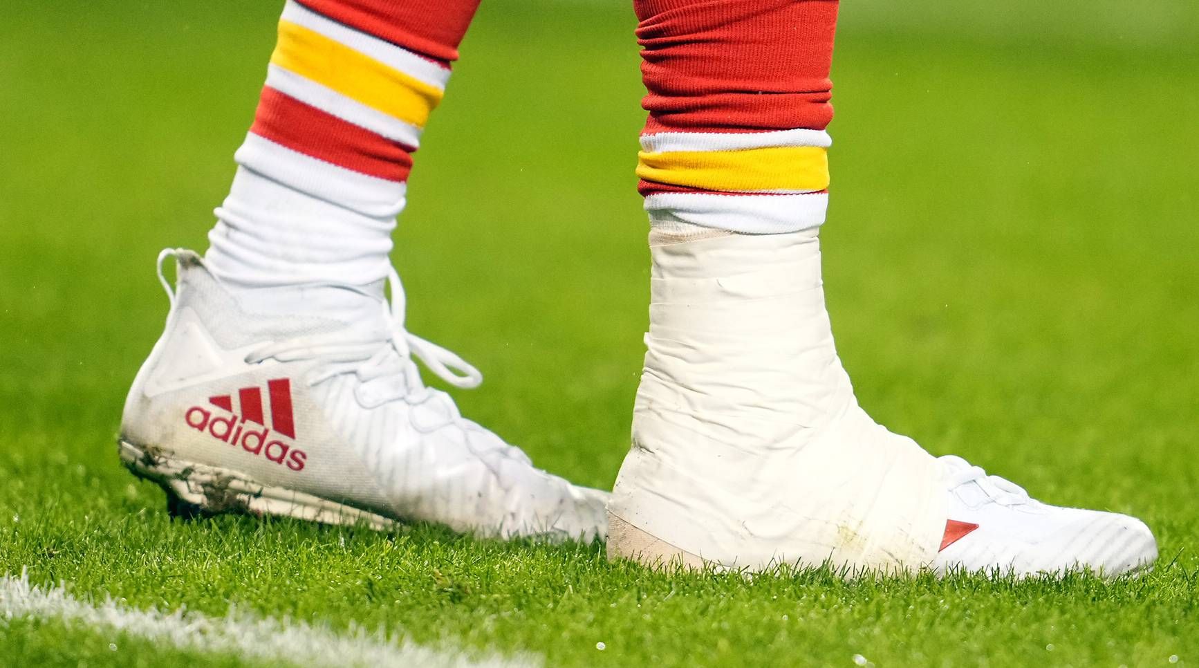 NFL Officer Says League Will Discuss ‘Hip-Drop Tackle’ That Injured ...