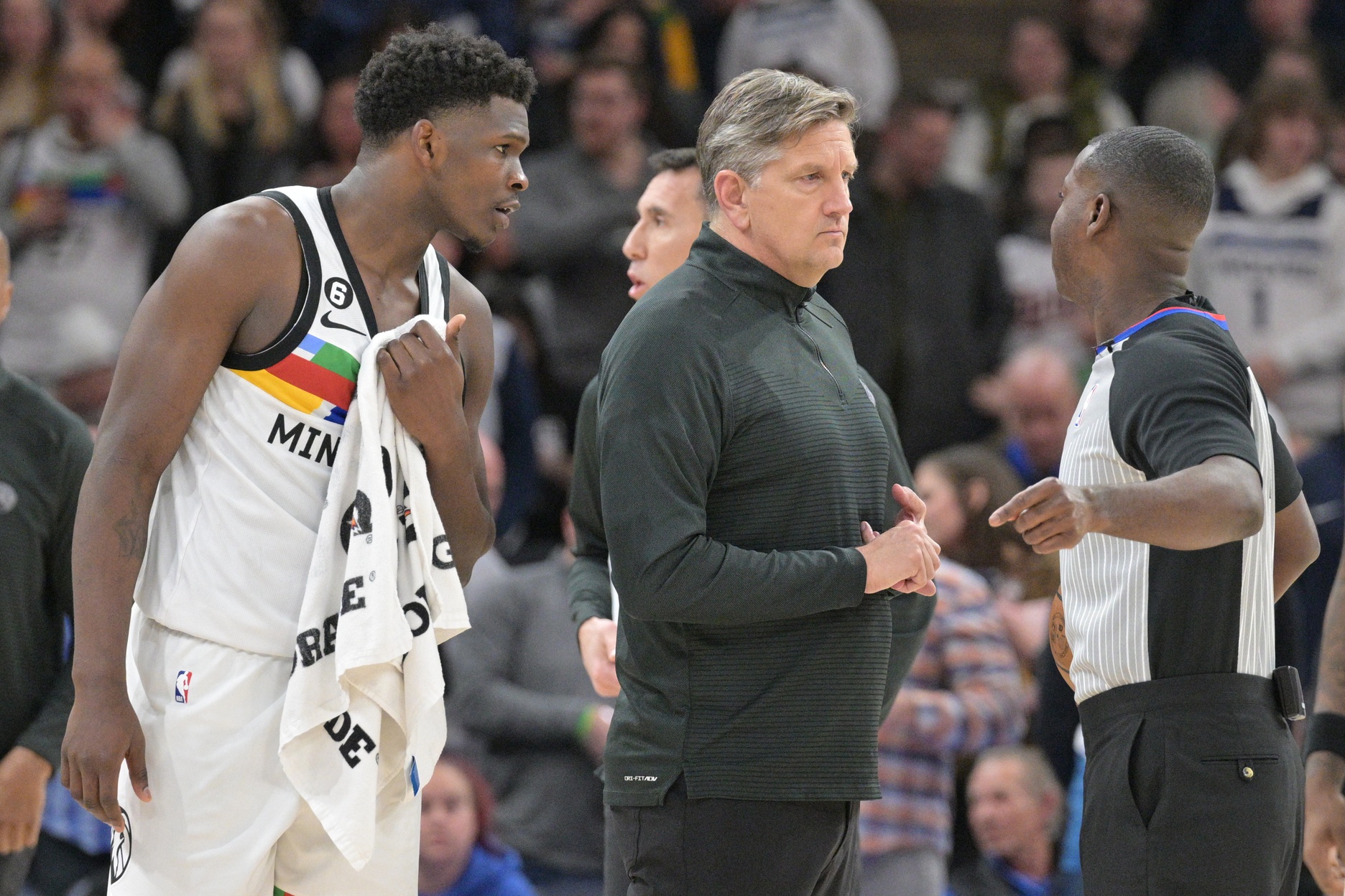 MUST SEE: Fight Breaks Out In Magic-Timberwolves Game On Friday Night ...