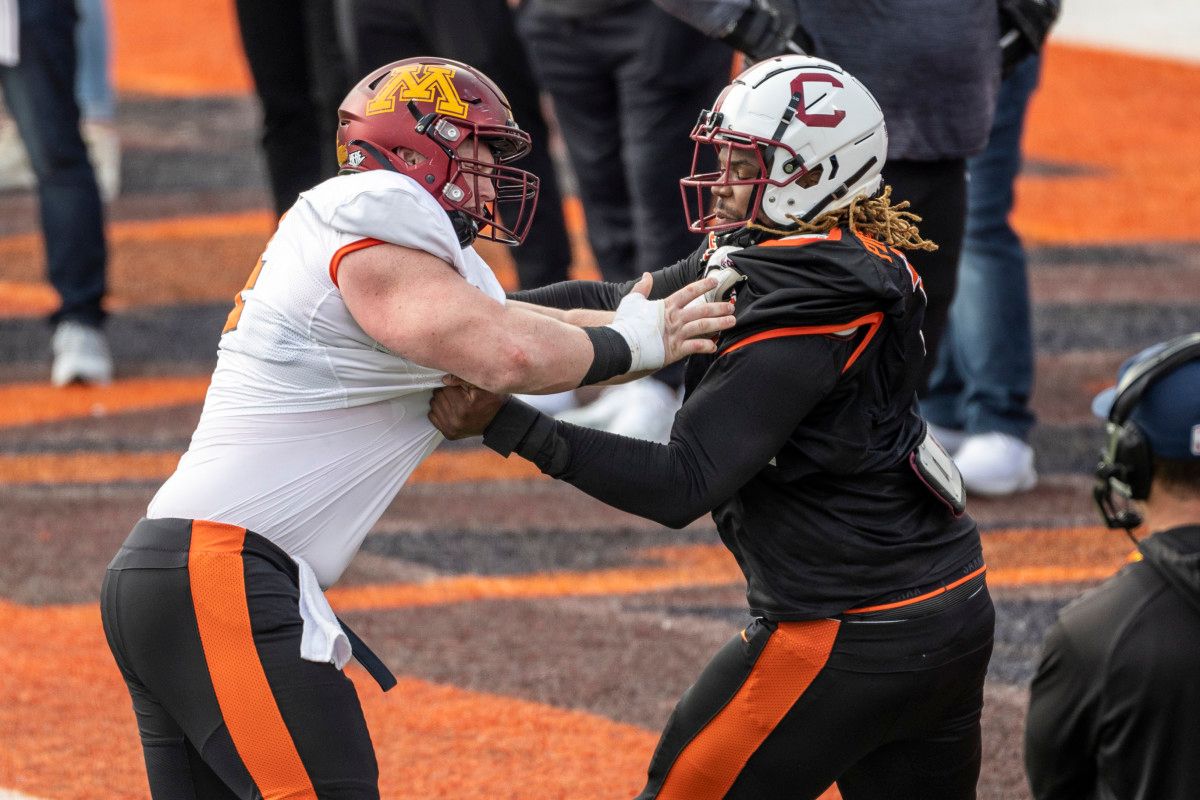 Zacch Pickens Reflects On Time With South Carolina Football - Sports ...