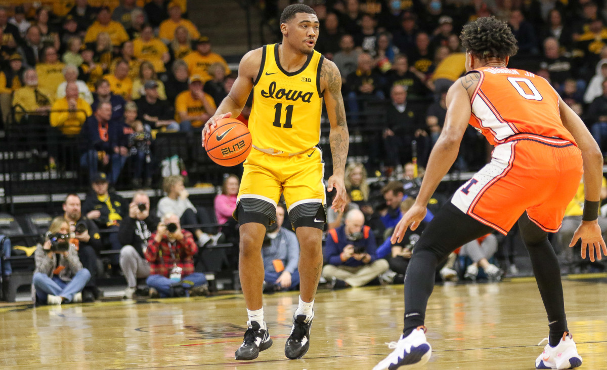 Tony Perkins Heats Up in Hawkeye Win - Sports Illustrated Iowa Hawkeyes ...