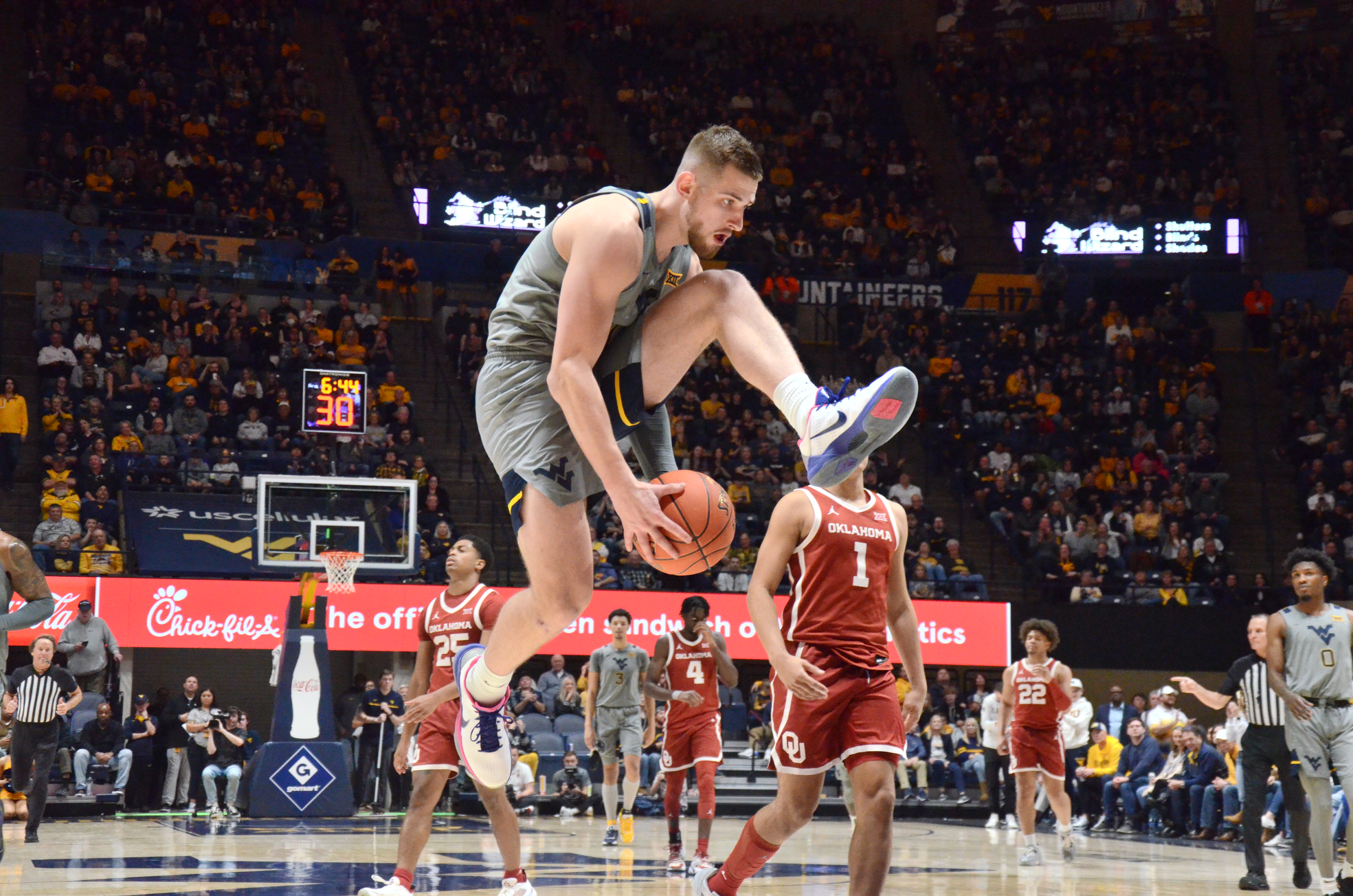 Regular Season Photo Gallery - Men's Basketball - Sports Illustrated ...