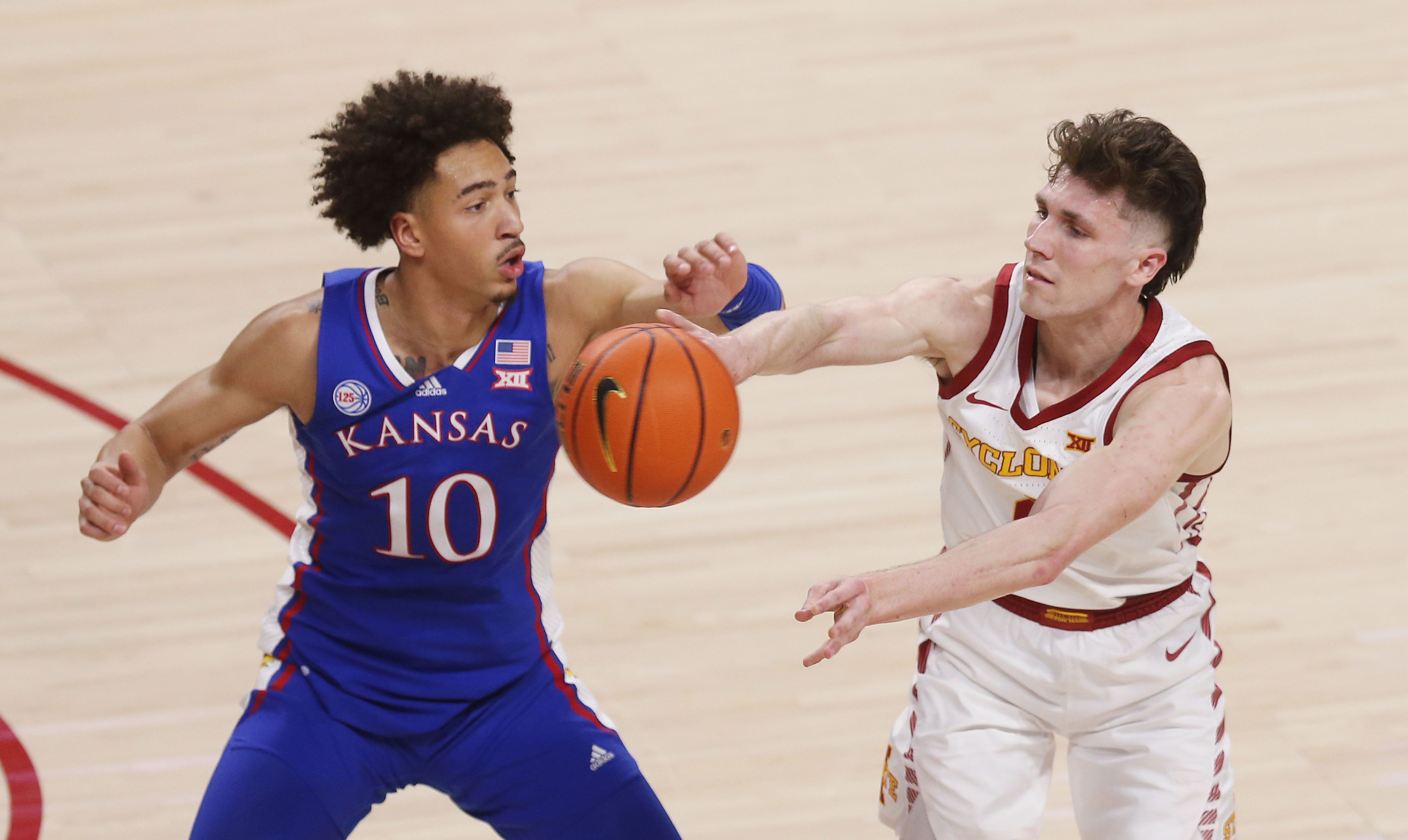 Kansas vs Iowa State: Player Ratings to the Theme of Statues - Blue ...