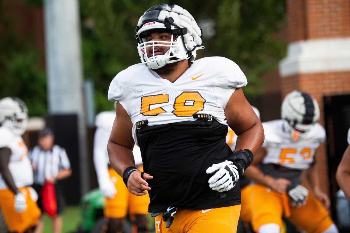 Darnell Wright's First Round NFL Draft Hype Continues - Sports ...