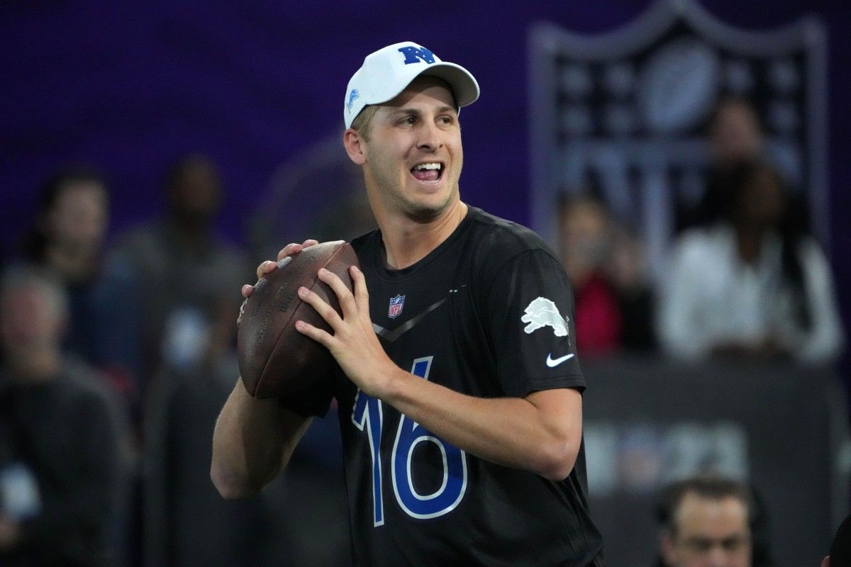 Jared Goff Tells Derek Carr 'There's Life on the Other Side' - Sports ...