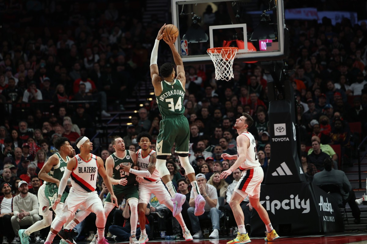 The Milwaukee Bucks win their 8th straight game at the hands of the ...