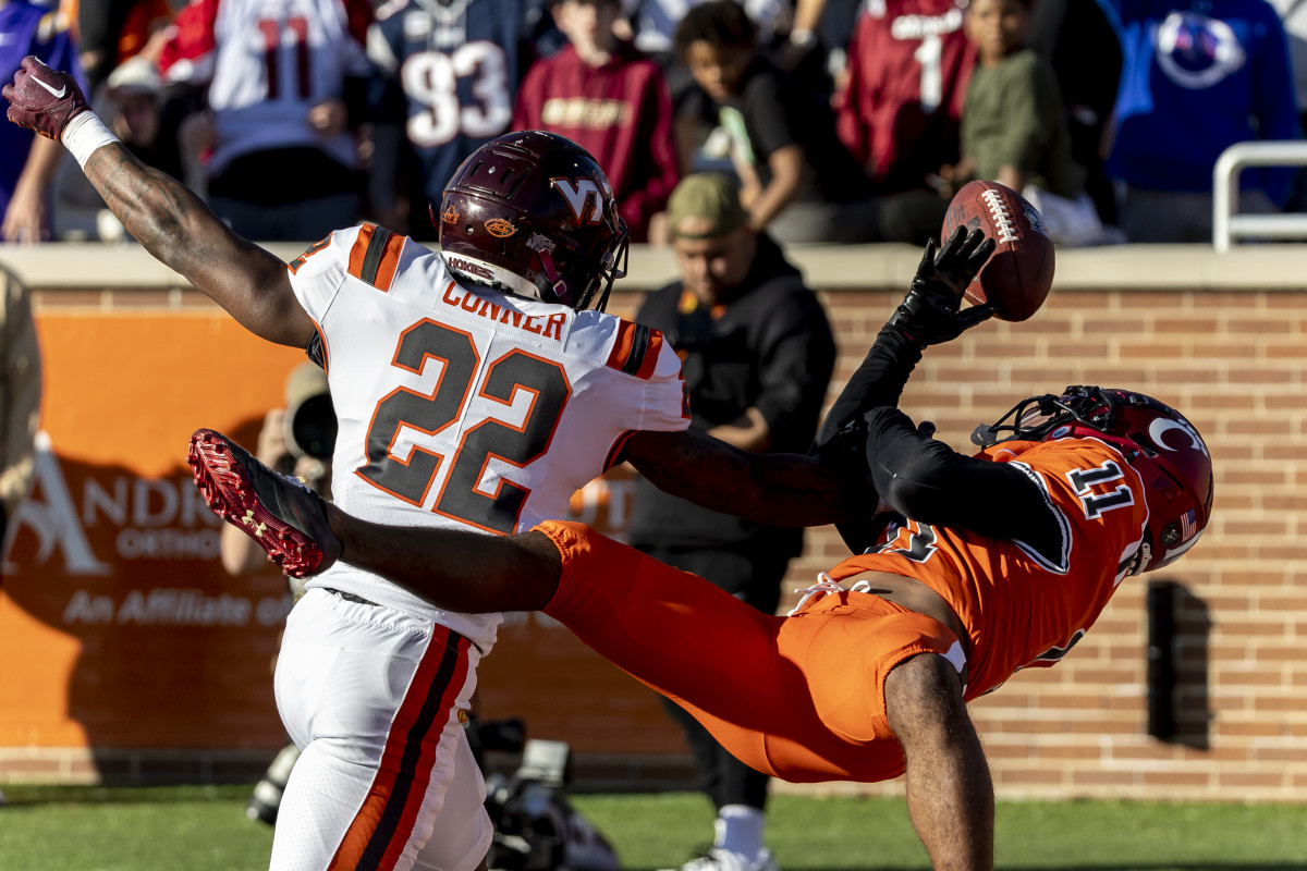 Look: Cincinnati Football Players Deshawn Pace, Jowon Briggs, Malik ...
