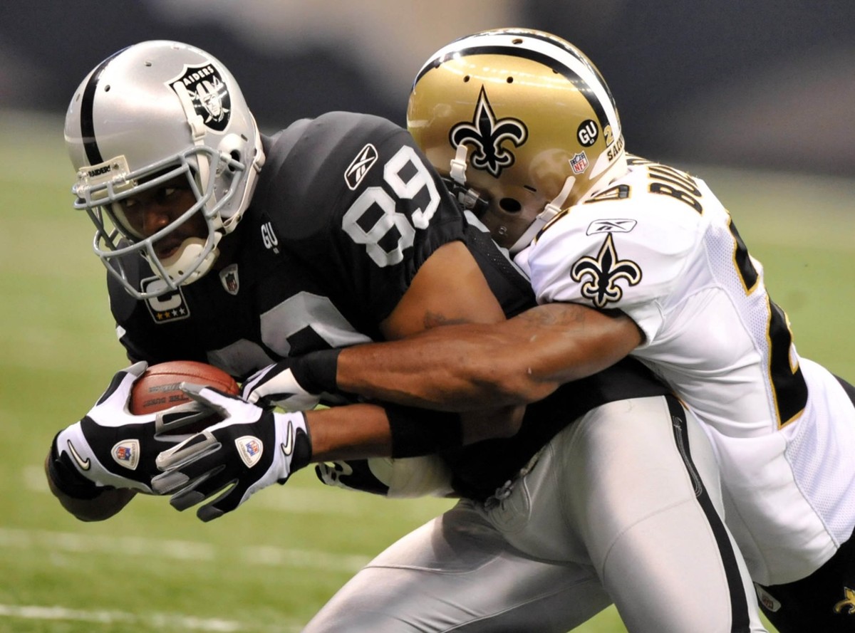 Denver Broncos will interview former Las Vegas Raider Ronald Curry ...