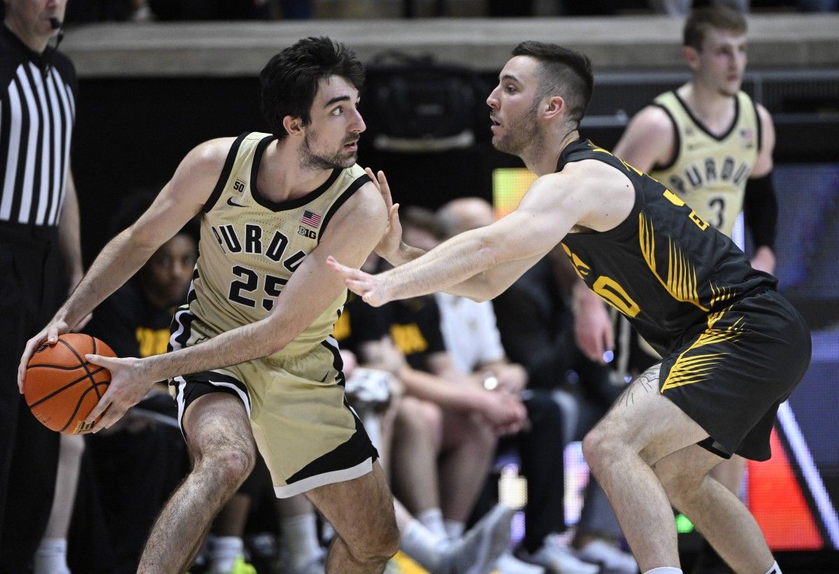 PHOTO GALLERY: Purdue Thwarts Iowa Comeback Hopes at Mackey Arena ...