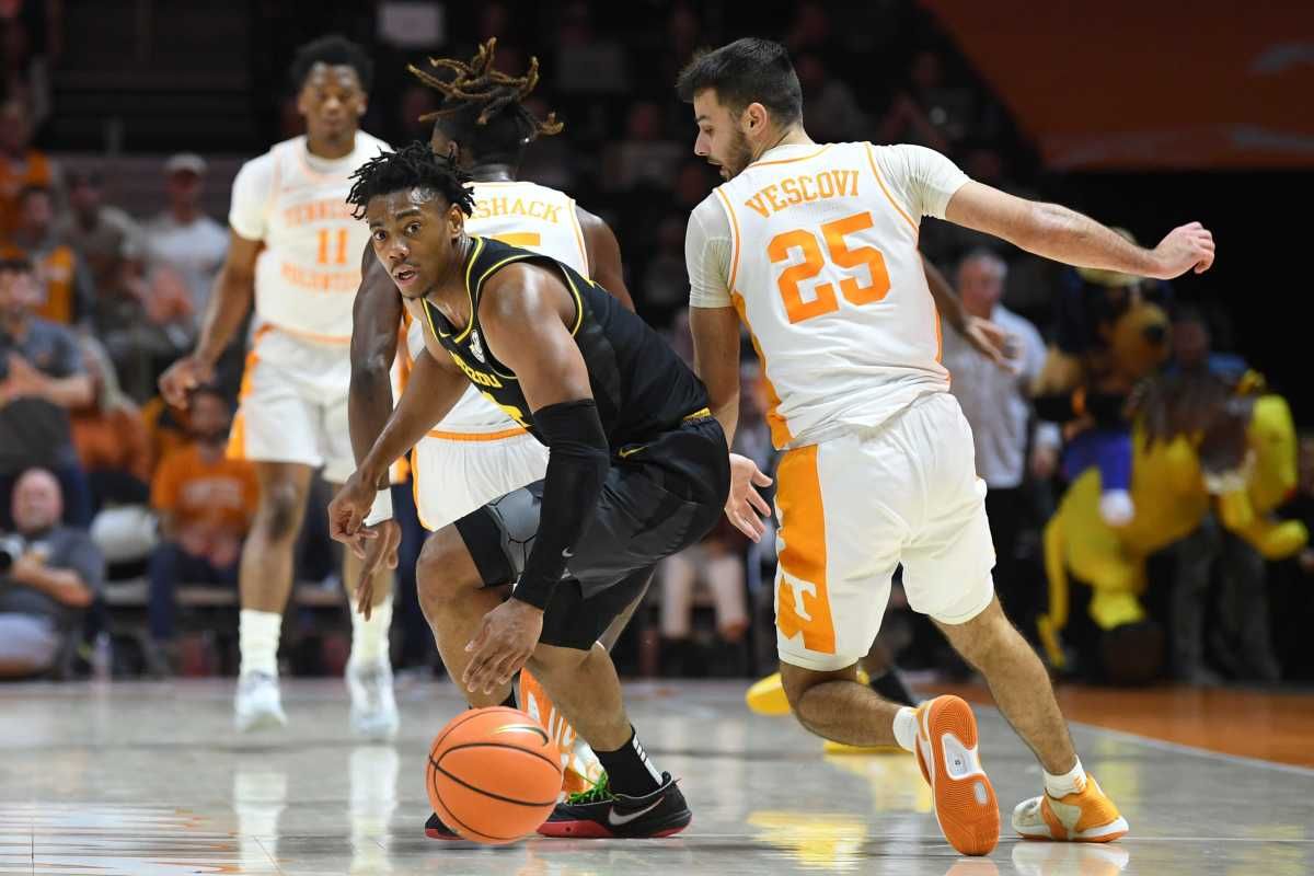 Tennessee Volunteers Basketball panic meter after loss to Missouri ...